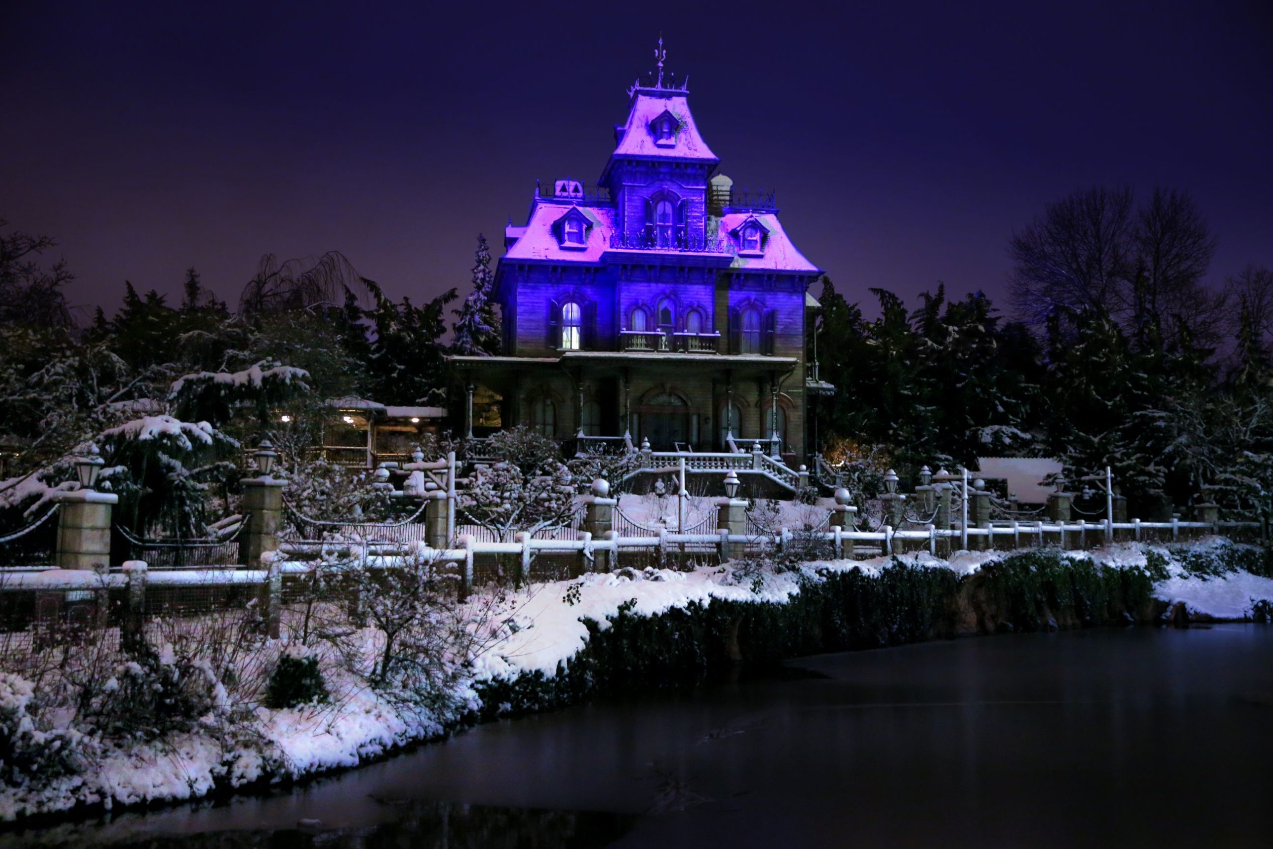 ED92 | : L’iconique Phantom Manor : sélection de photos