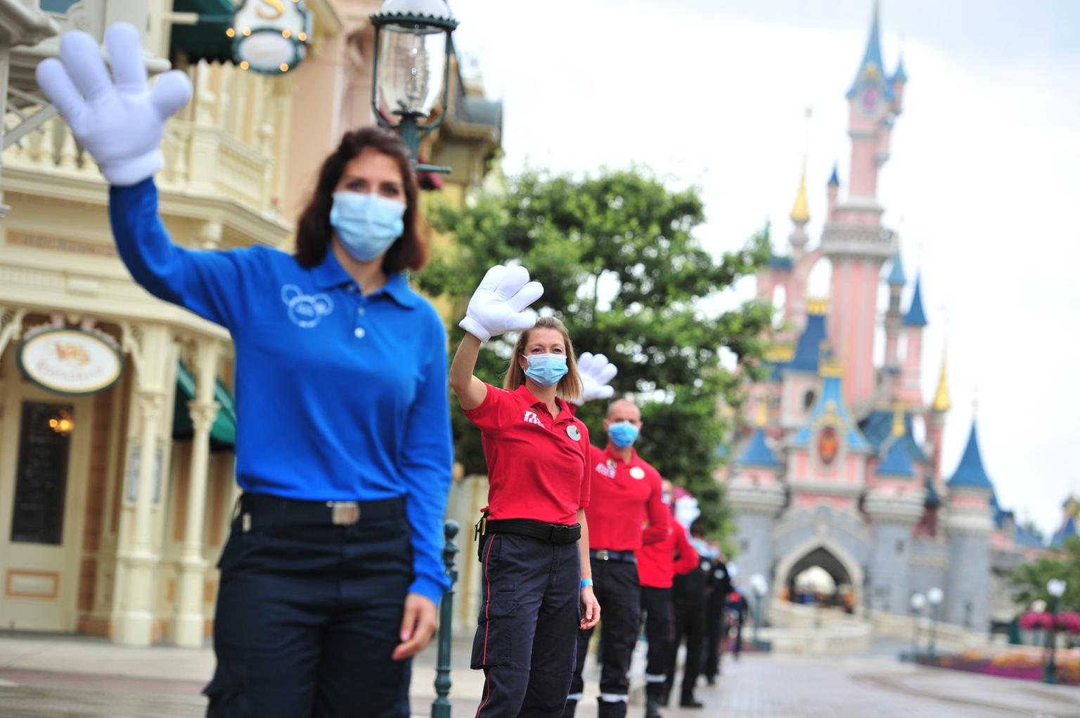 ED92 | : Disneyland Paris Officially Welcomes Back Guests Today